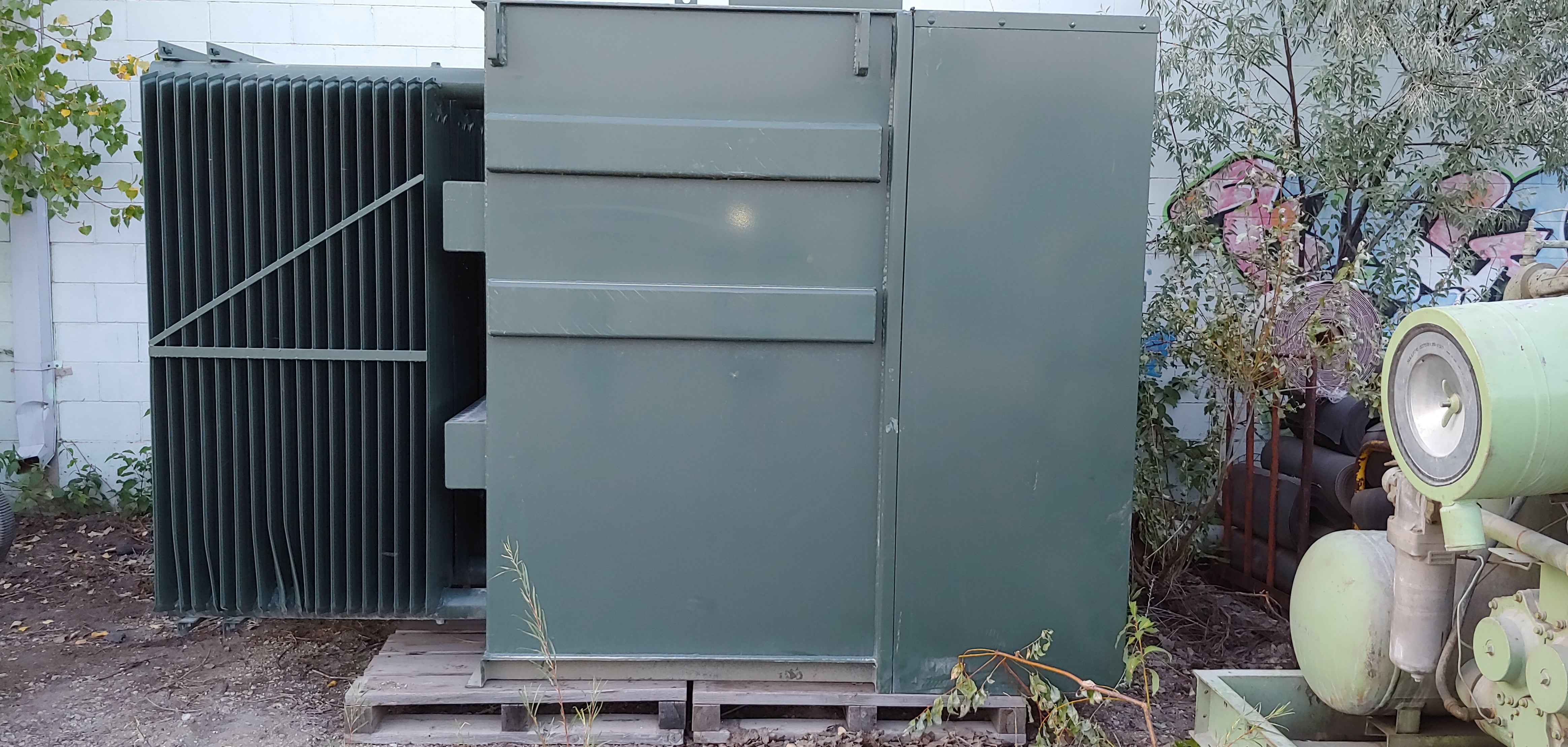 T&R Electric Supply Co 3750 KVA ONAN oil filled transformer, HV 12.5KV ...