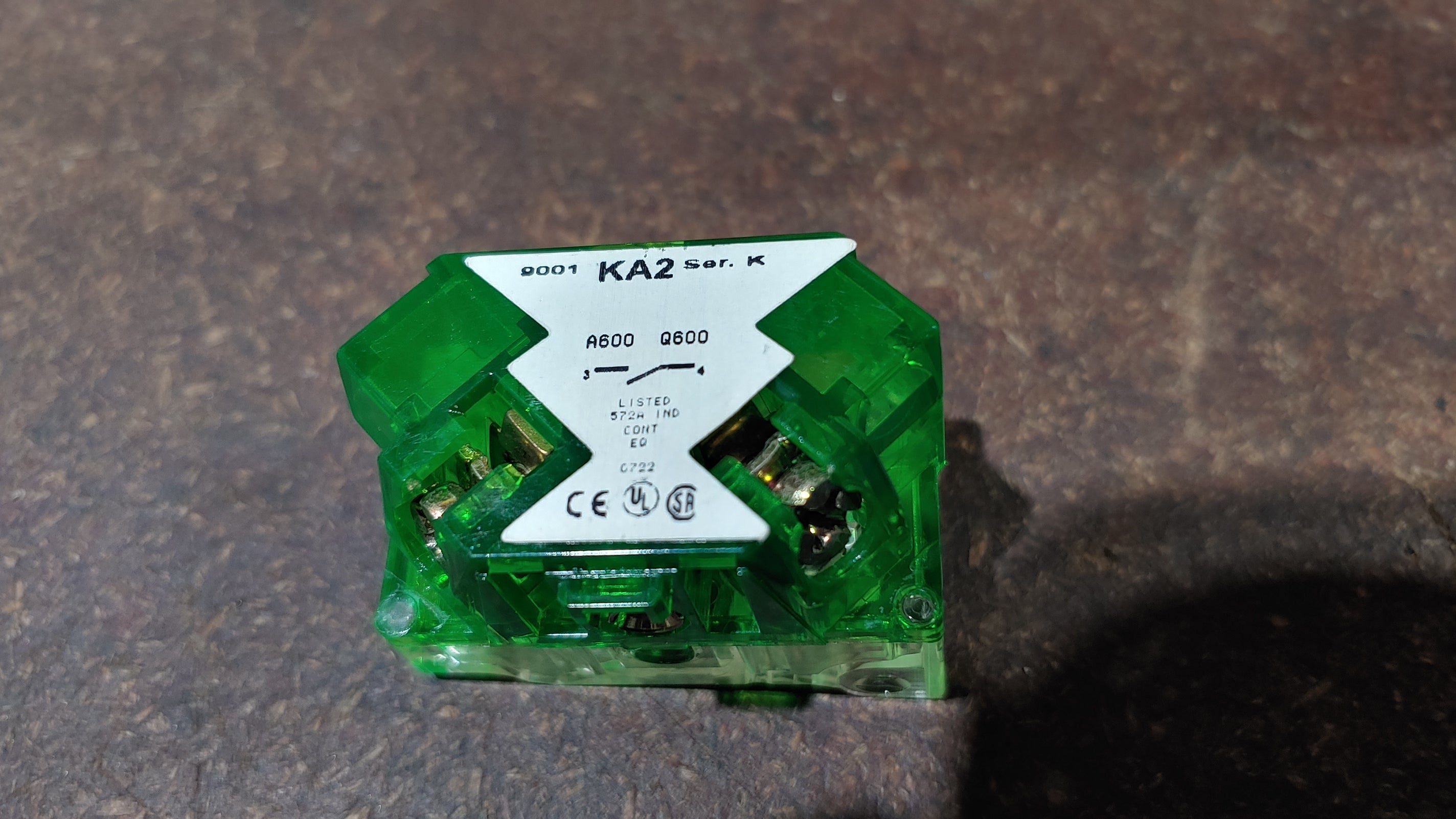 Square D 9001 KA2 CONTACT BLOCK – ETI Sales