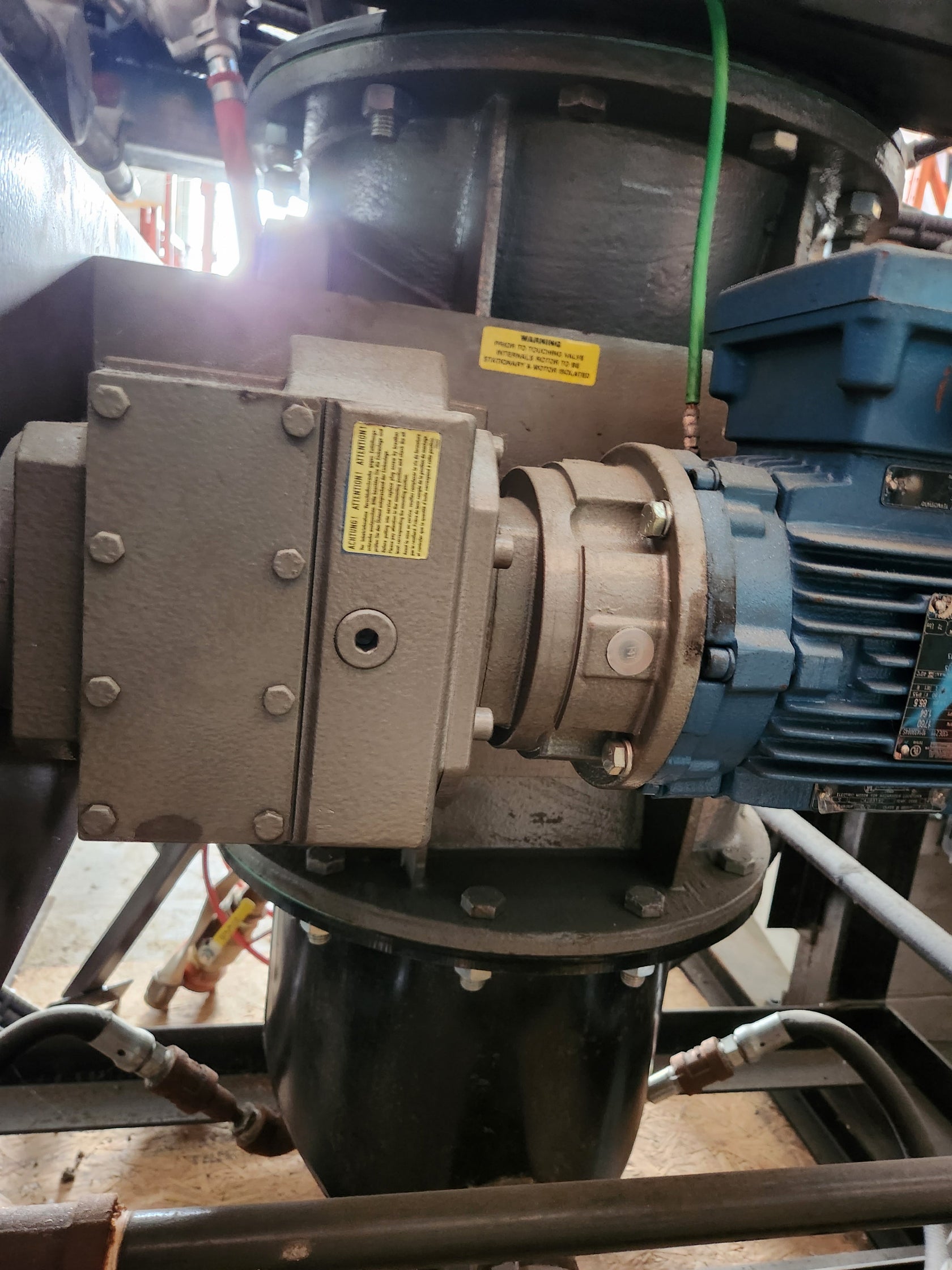 Rotolok 18" Air Lock Assembly on Stand with Pneumatic Pulsing System ...