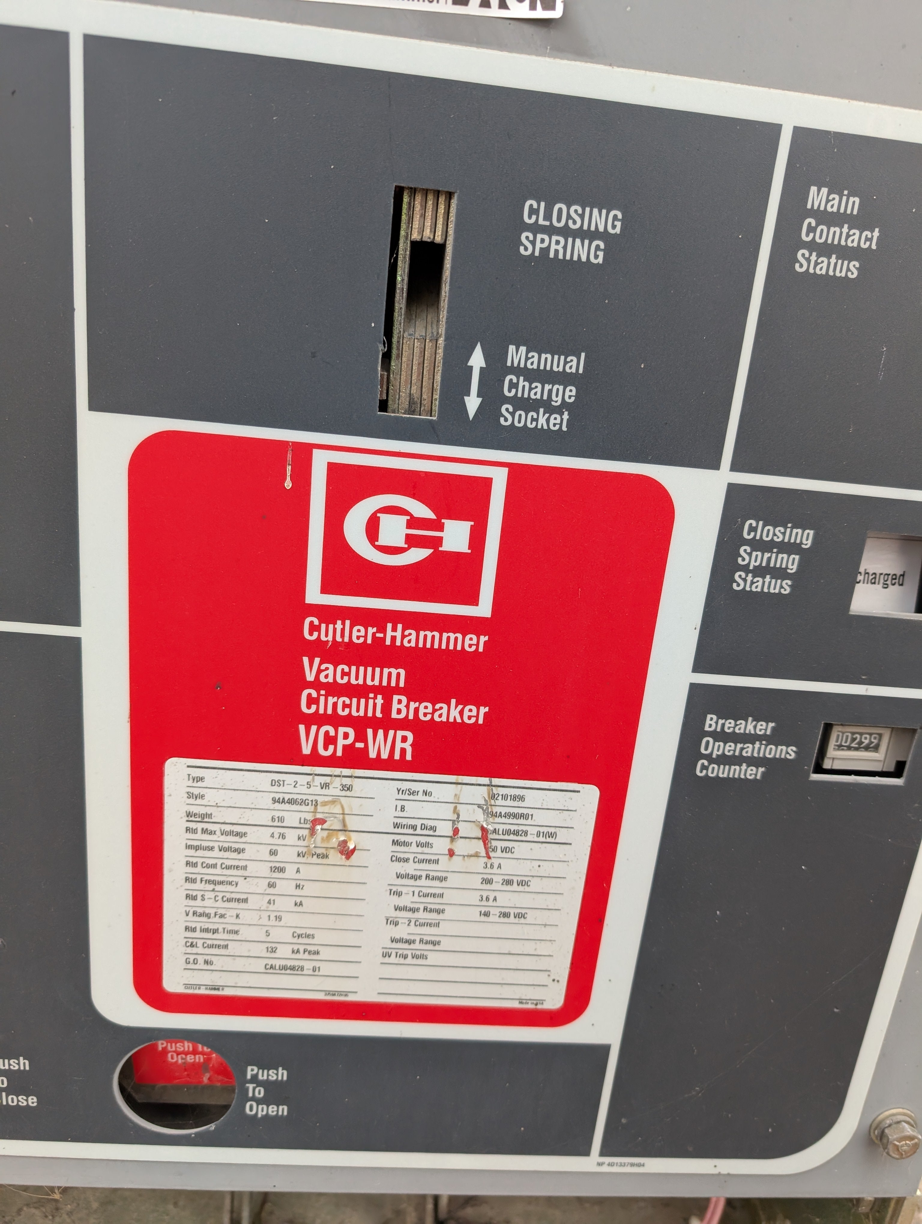 Cutler-Hammer 5KV- 1200 AMP Vacuum Circuit Breaker - VCP-WR - DST-2-5 ...