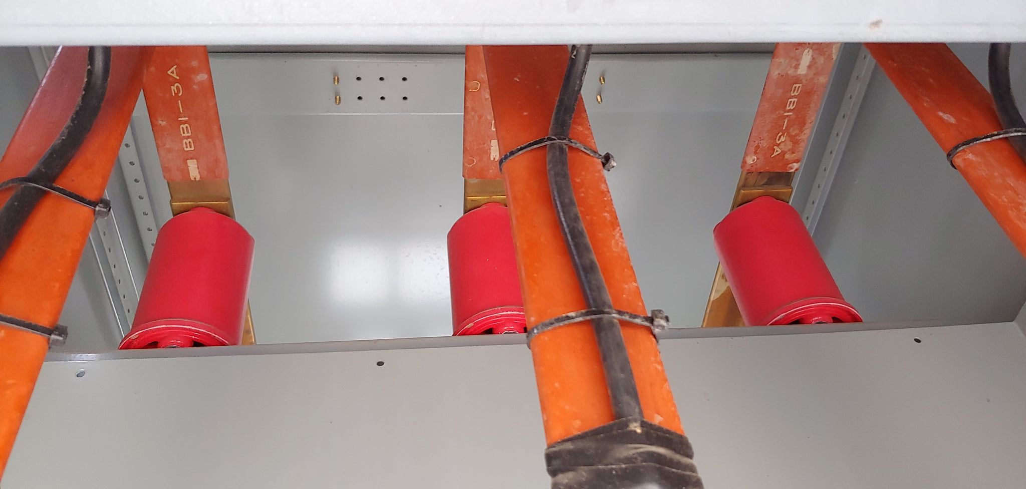 5 KV, 600 Amp GE Breakmaster Load Interrupter enclosed disconnect swit – ETI Sales