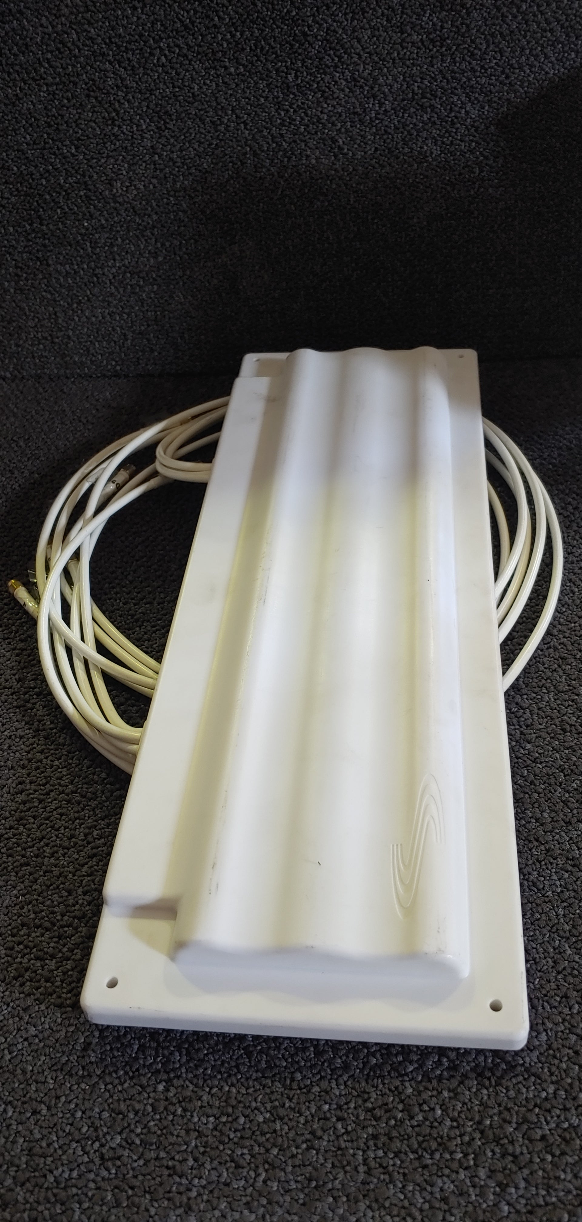 TerraWave Dual Band MIMO Patch Antenna, M6060070MP13620 – ETI Sales