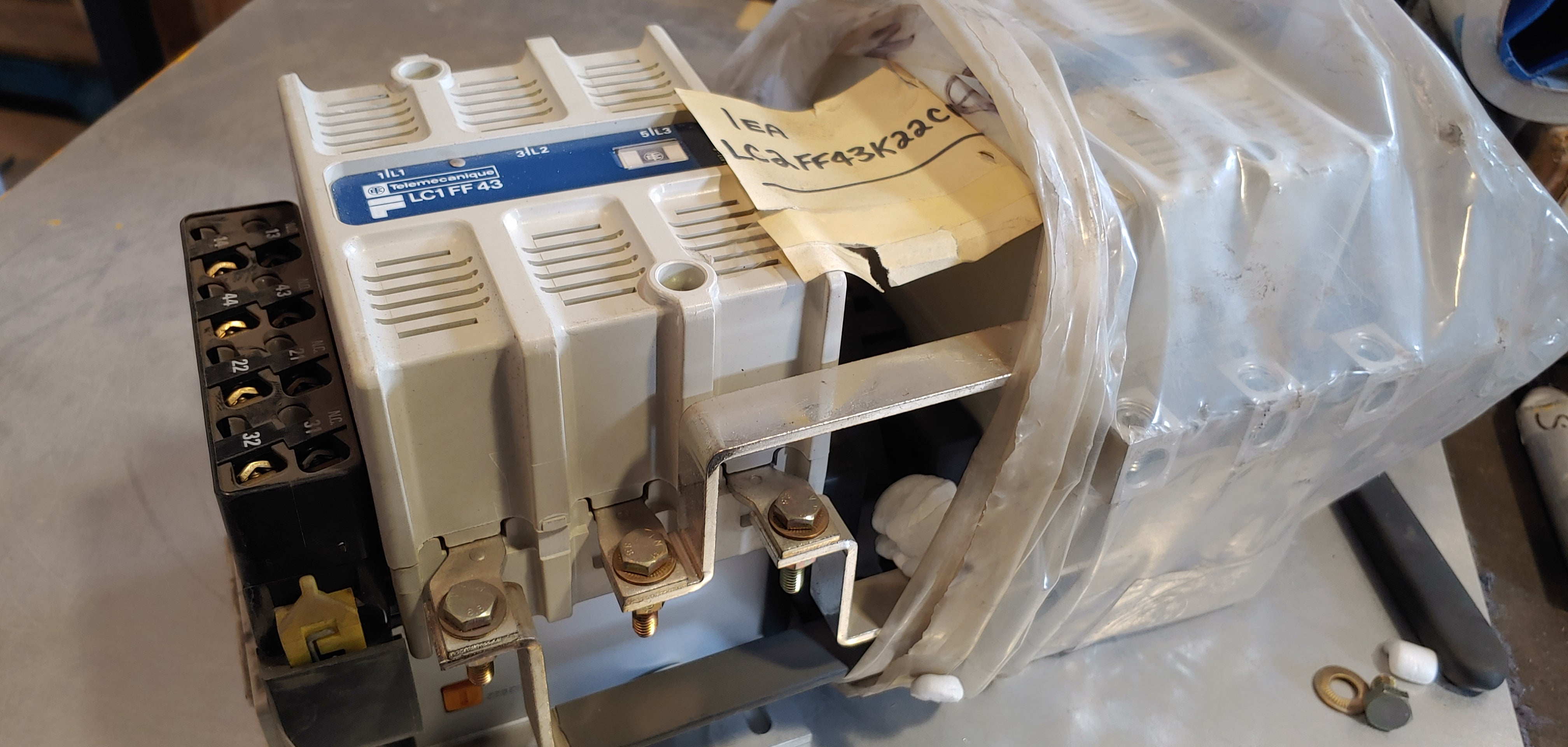 Telemecanique Reversing Motor Starter LC1FF43 120vac Coil – ETI Sales